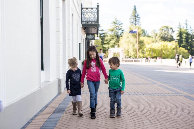 Wahakura: safe sleep for babies - The Natural Parent Magazine