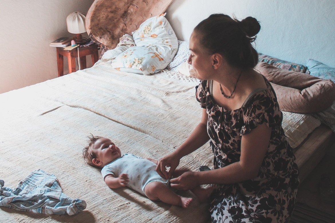 7 Tips For Every New Mama - The Natural Parent Magazine