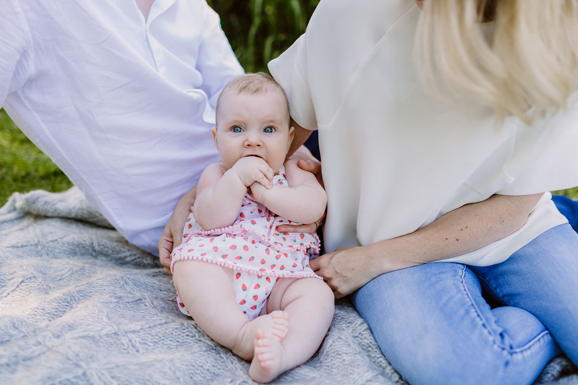 Babies Prefer the Sounds of Other Babies to the Cooing of Their Parents ...
