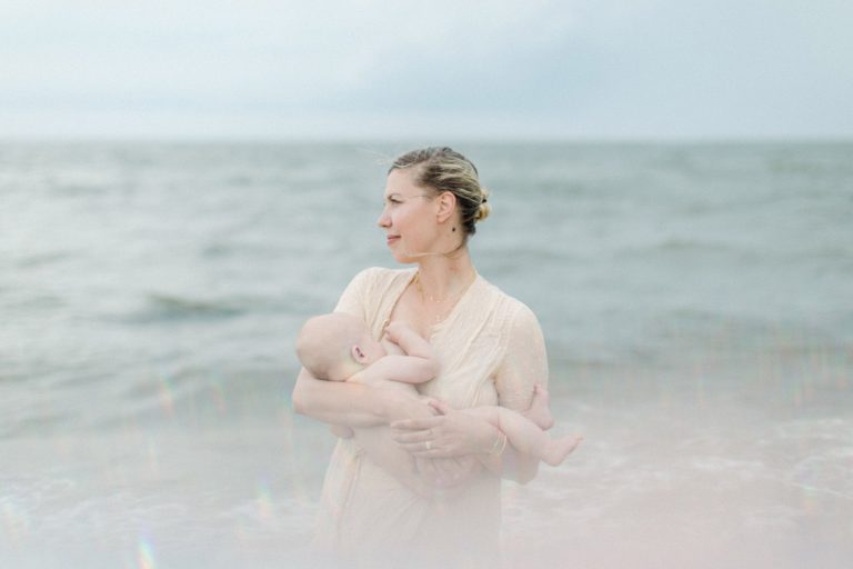 Baby Led Latching: What Is It and How do You Do It? - The Natural ...