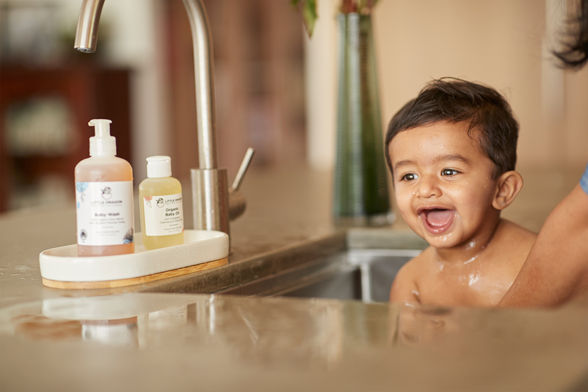 Tinti - Fun in the Tub! - The Natural Parent Magazine