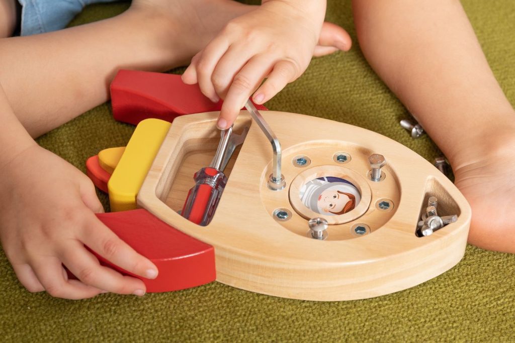 Toys That Inspire Creativity & Independent Thinking - The Natural ...